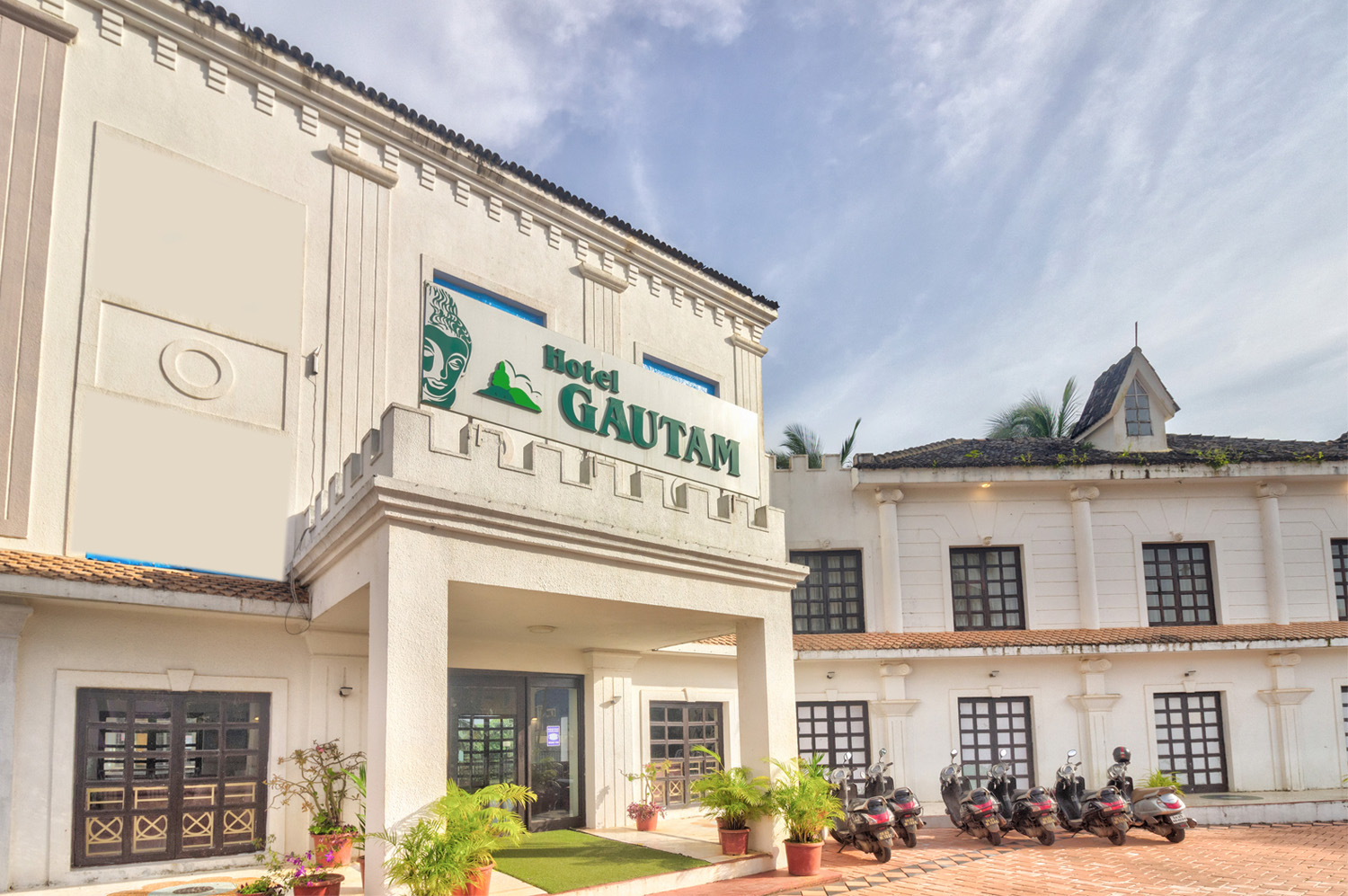 Hotel in Goa | Hotel in Lonavala | Hotel in Mahabaleshwar - Hotel Gautam