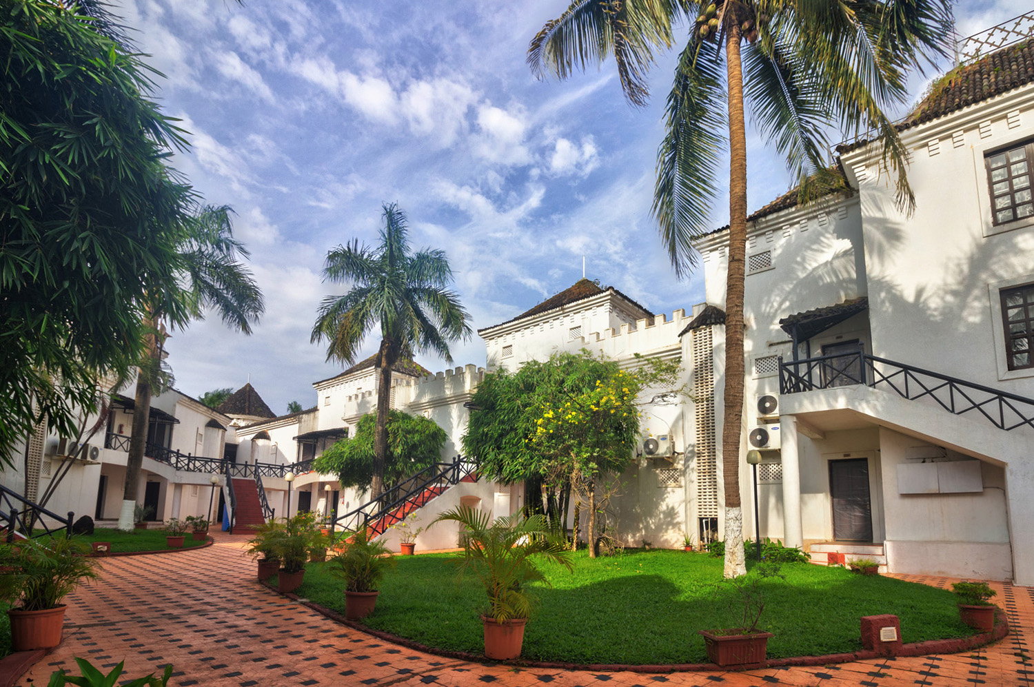 Hotel in Goa | Hotel in Lonavala | Hotel in Mahabaleshwar - Hotel Gautam